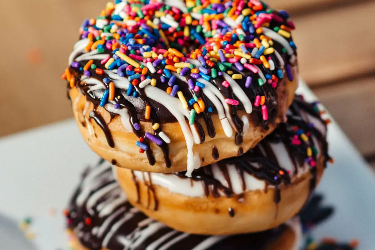 How to Decorate Donuts at Home