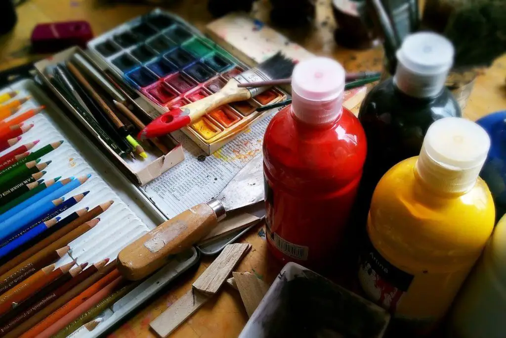 How to decorate pencil at home