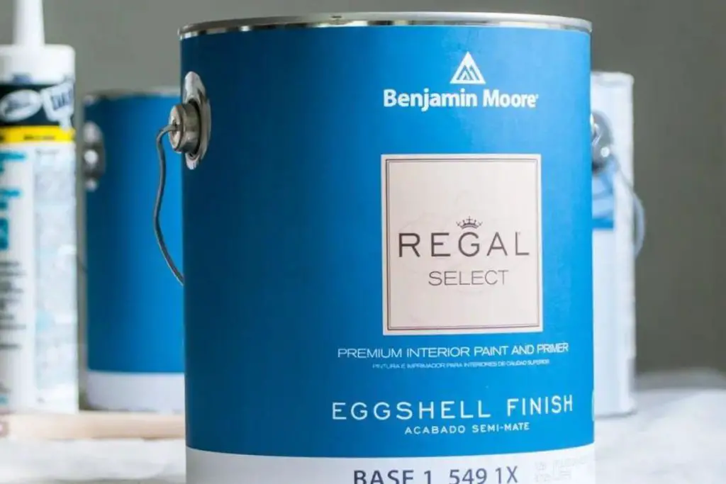 Benjamin Moore Ultra Spec 500 vs. Regal: A Comprehensive Comparison