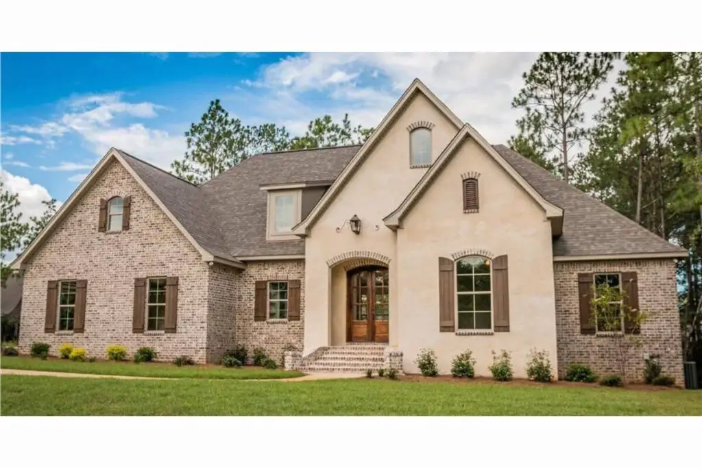 8/12 vs. 10/12 Roof Pitch Cost: Which Is Right for Your Project?