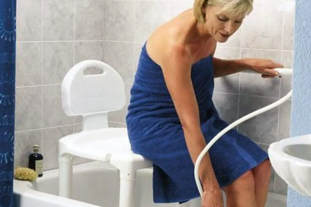 A Guide to Bathing Someone in a Shower Chair: Ensuring Comfort, Safety ...