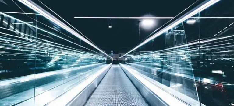 50 vs 35 Window Tint: Compare Visibility & Style